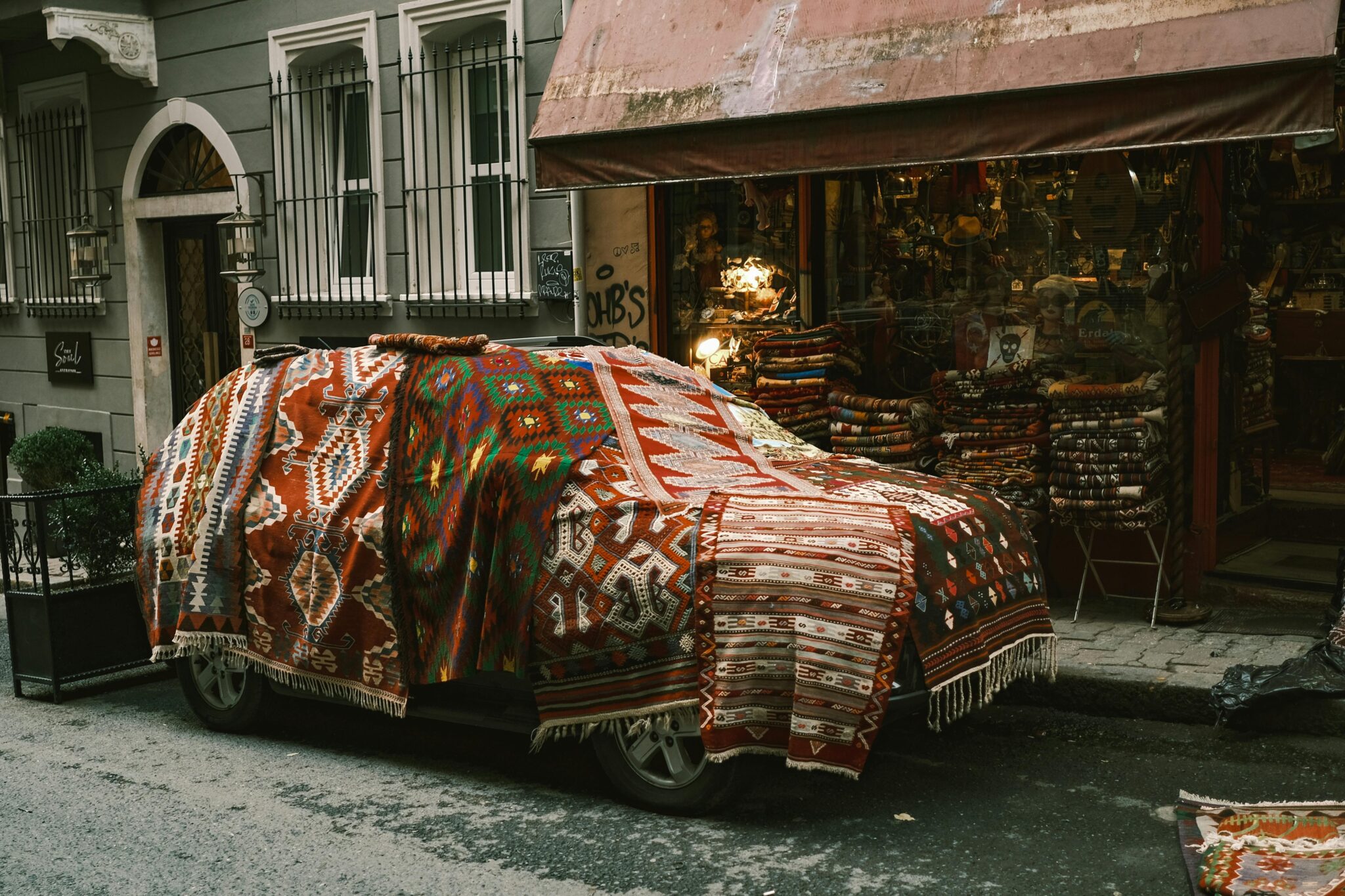 10 Bizarre Car Designs That Will Shock You