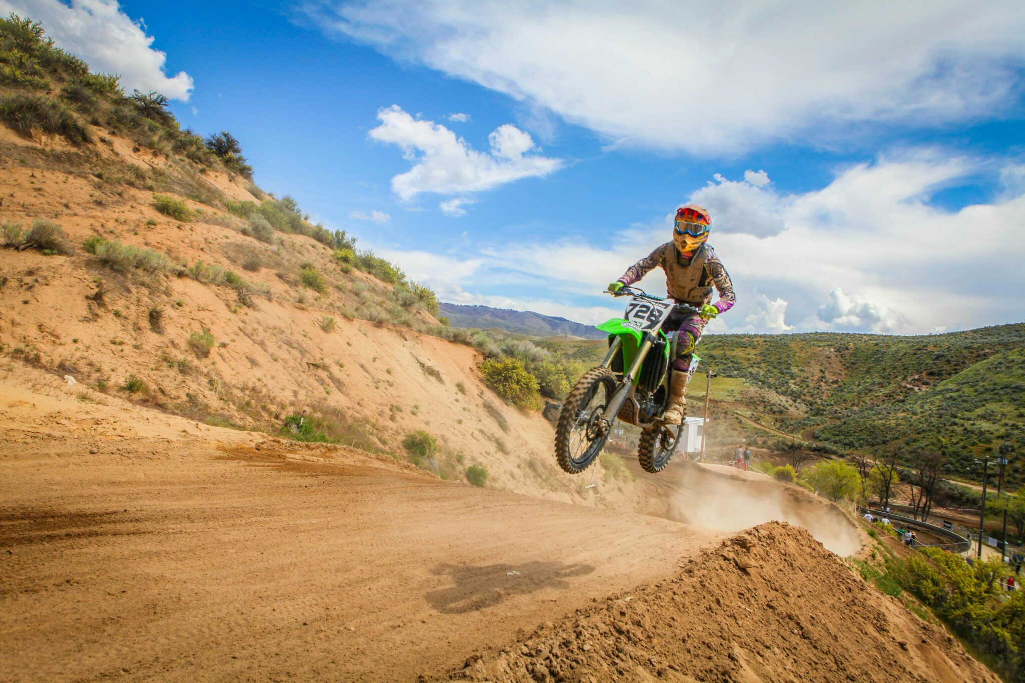 Trail Riding: 8 Best Vehicles for Narrow Forest Paths - CortinasDigiTales