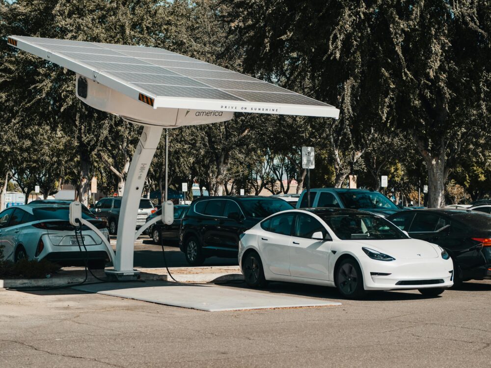5 Amazing Solar Charging Concept Cars You Need to See